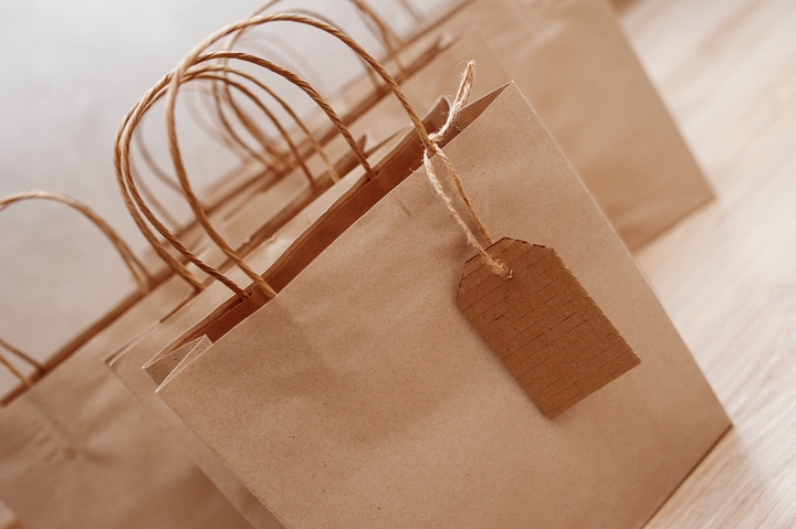 6 Paper Bag Design Ideas for Promoting a Business – Earth Friendly Momma